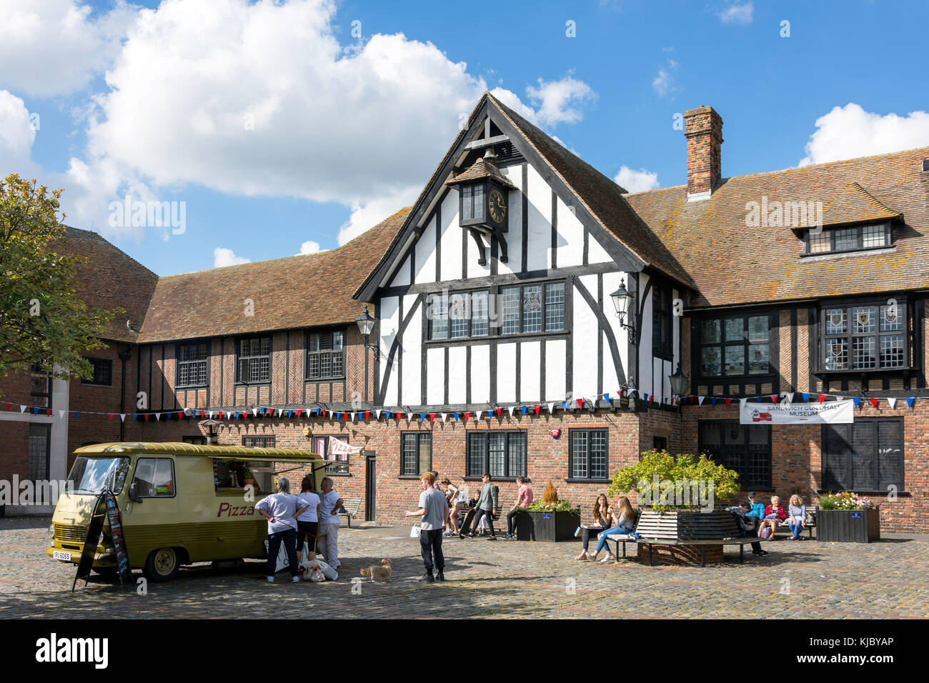 Old cattle market hi-res stock photography and images - Alamy