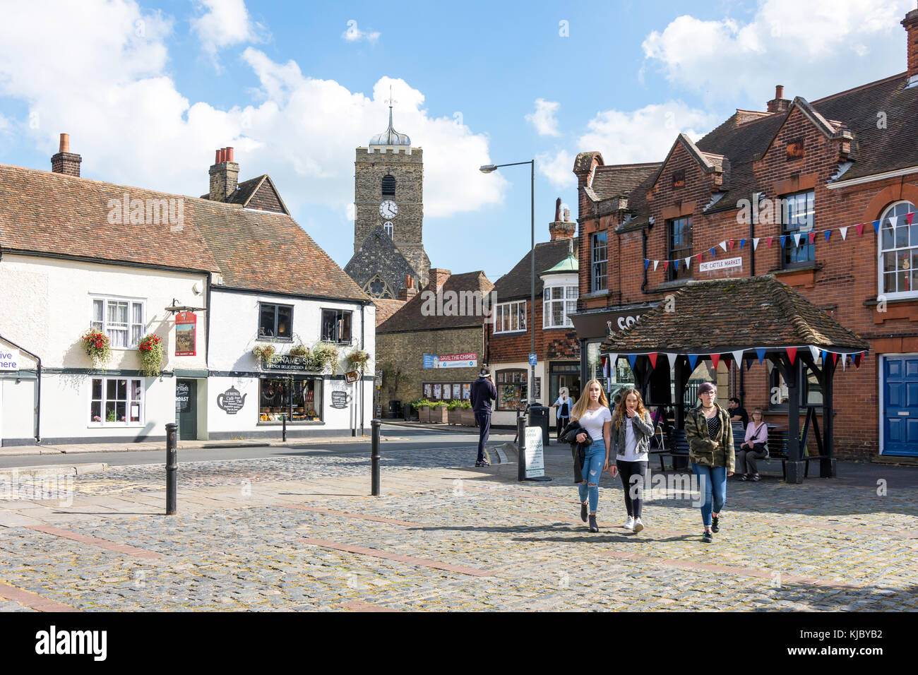 The Cattle Market showing St Peter's Church, Sandwich, Kent, England ...