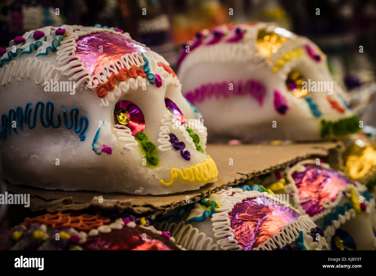 Calaveras de azucar, Mercado de San Angel, Dia de muertos. Sugar Skulls ...