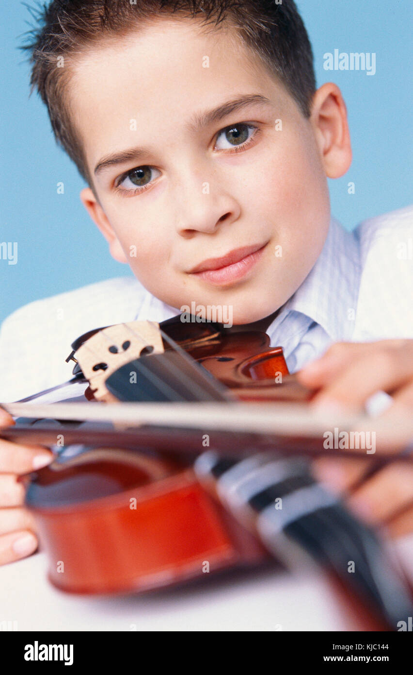 Boy Playing Violin Stock Photo - Alamy