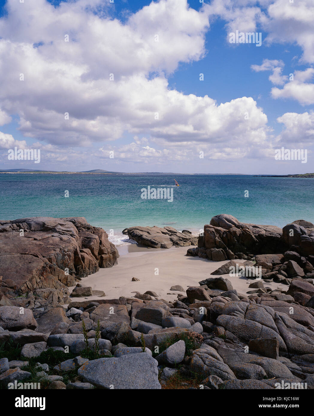 Beach and Horizon, Connemara, Ireland Stock Photo - Alamy