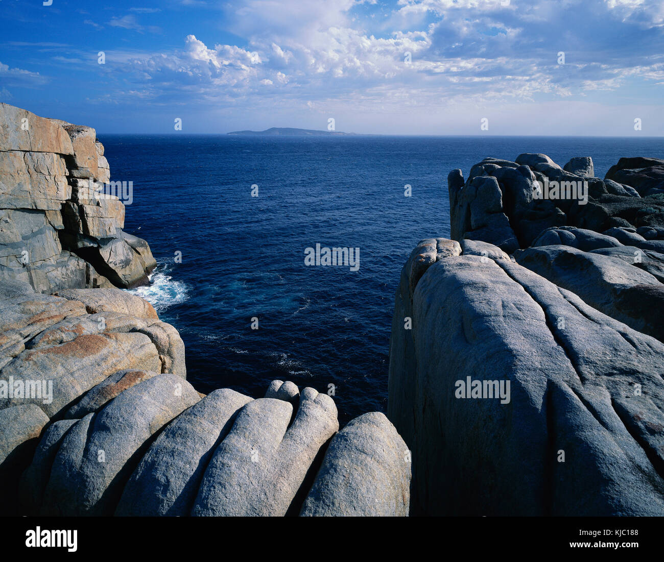 Natural bridge torndirrup national park hi-res stock photography and ...