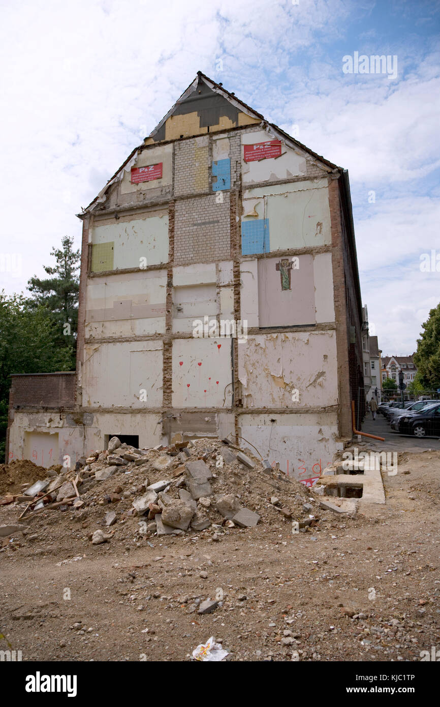 Exterior of Demolished Building Stock Photo - Alamy