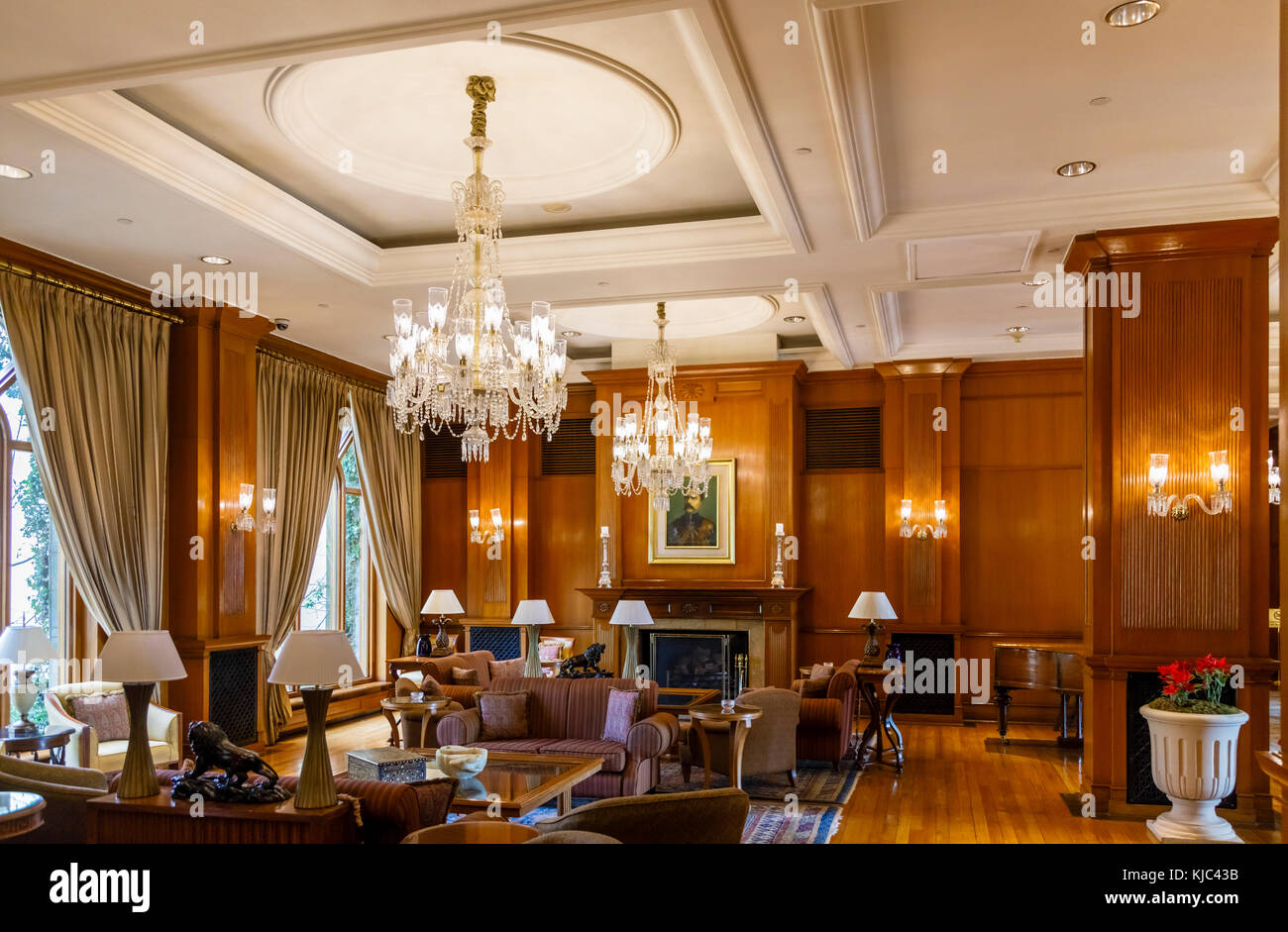 Luxurious traditional wood panelled interior in the lounge of the ...