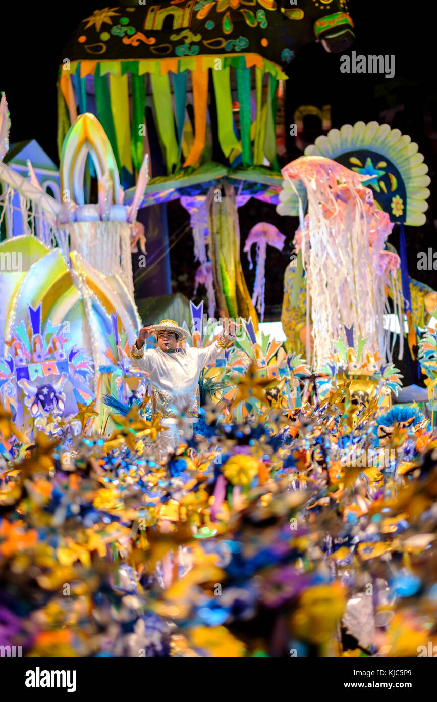 Festival folclorico de parintins hi-res stock photography and images ...