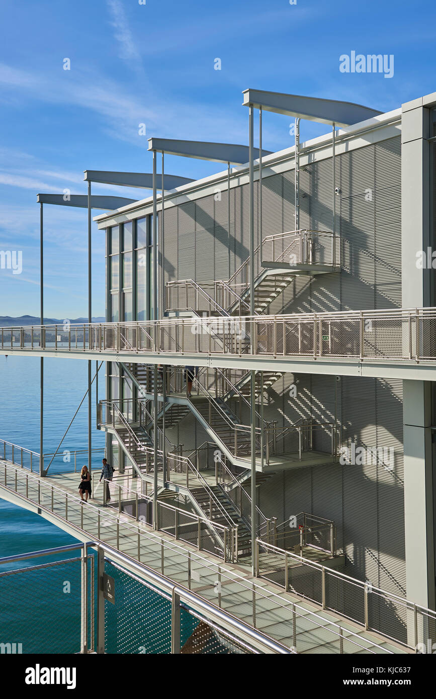 Botin Center Museum Art and Culture. Botin Foundation, architect Renzo ...