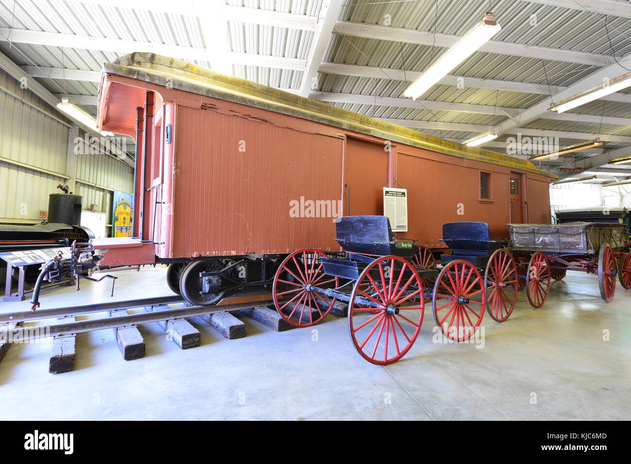 Railroad car axles hi-res stock photography and images - Alamy