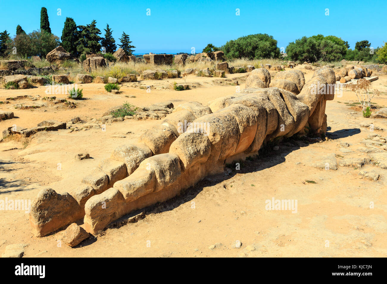 Giant Telamon, Atlas supporting statue of ruined Temple of Zeus in the ...