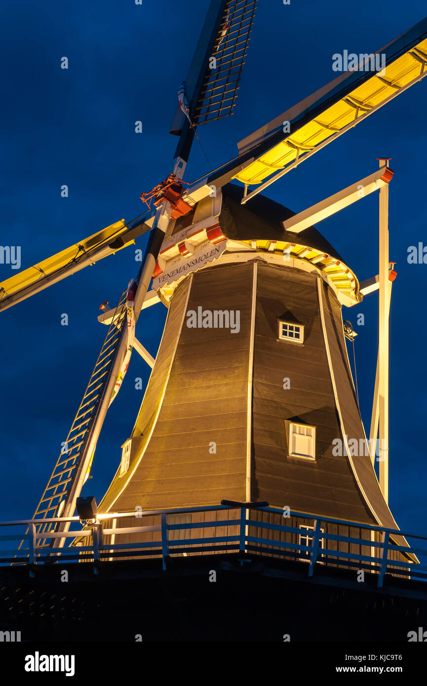 Millstone of a windmill hi-res stock photography and images - Alamy