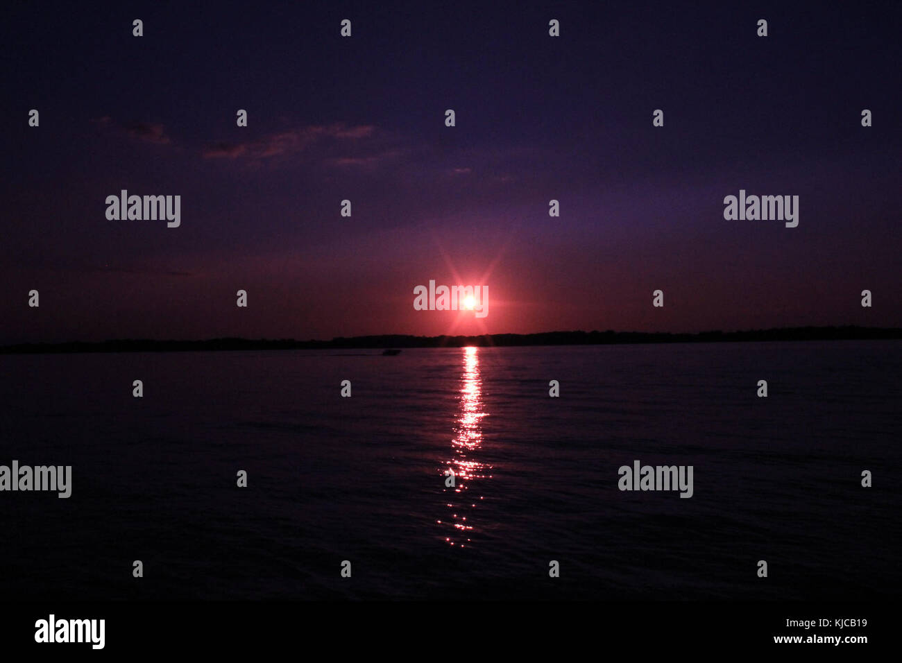 Gfp wisconsin madison purple sunset Stock Photo - Alamy