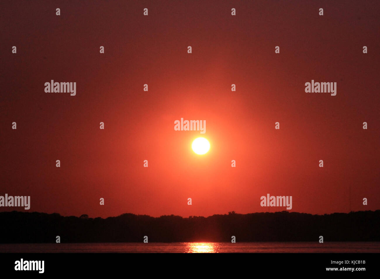 Gfp wisconsin madison red sunset Stock Photo - Alamy