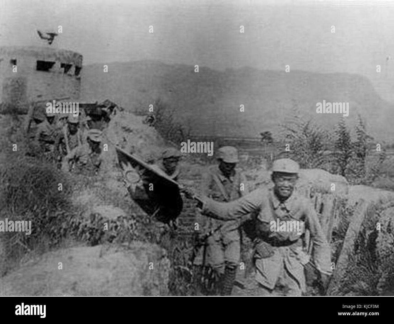 Hundred regiments offensive hi-res stock photography and images - Alamy