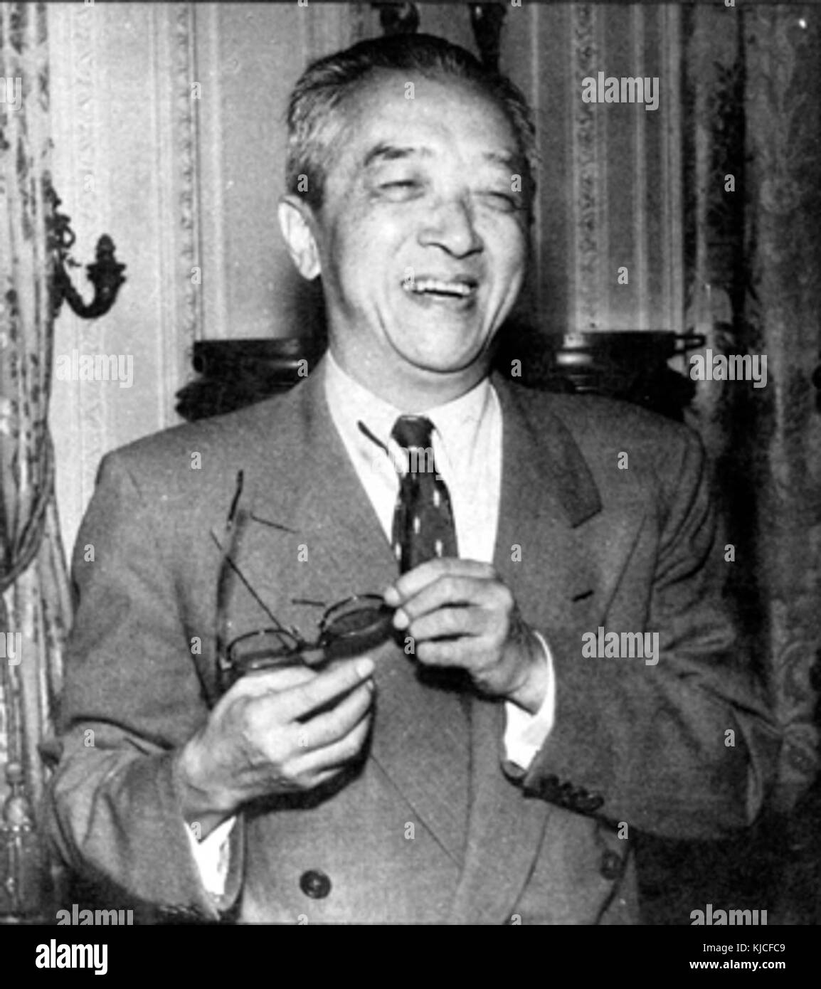 Hu Shih 1952 Stock Photo - Alamy