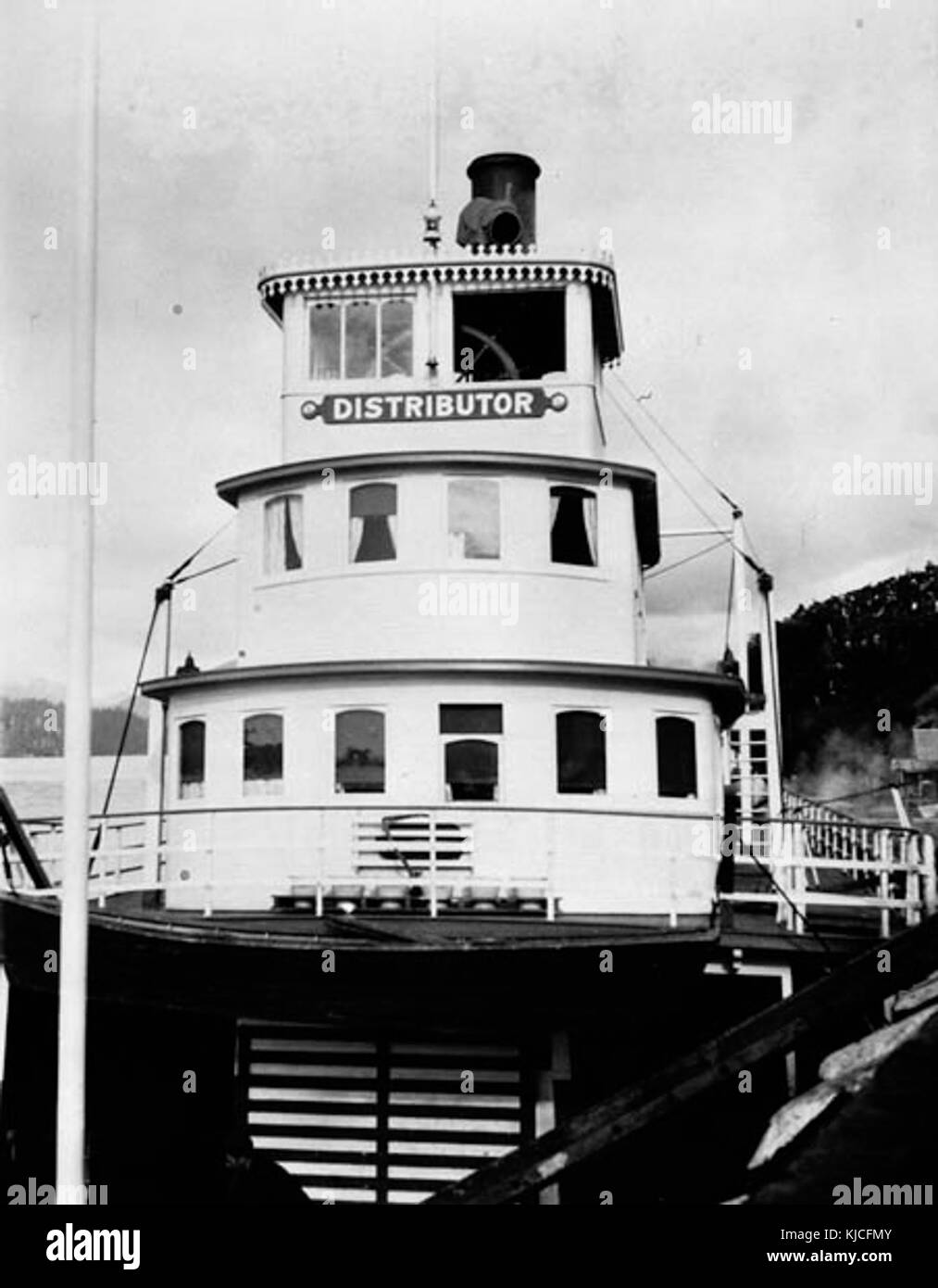 News distributor hi-res stock photography and images - Alamy