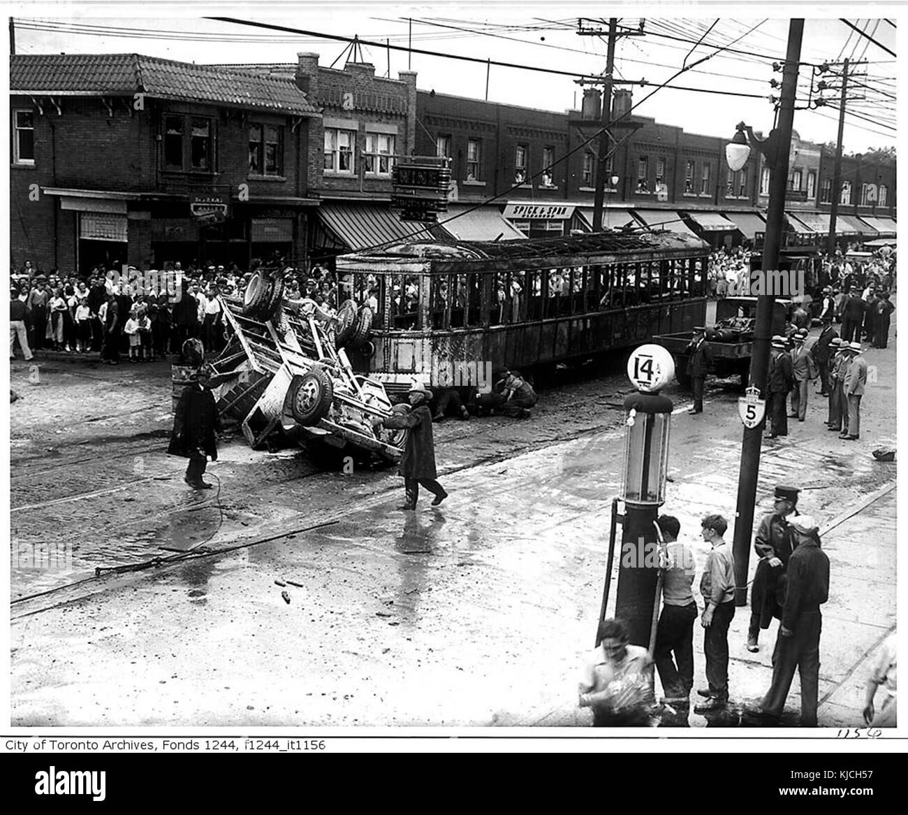Peter Witt Streetcar Black and White Stock Photos & Images - Alamy