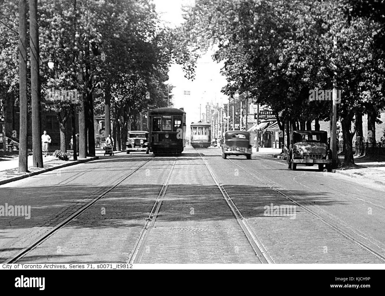 Peter Witt streetcar on Bloor Street, west of Spadina Avenue Stock ...