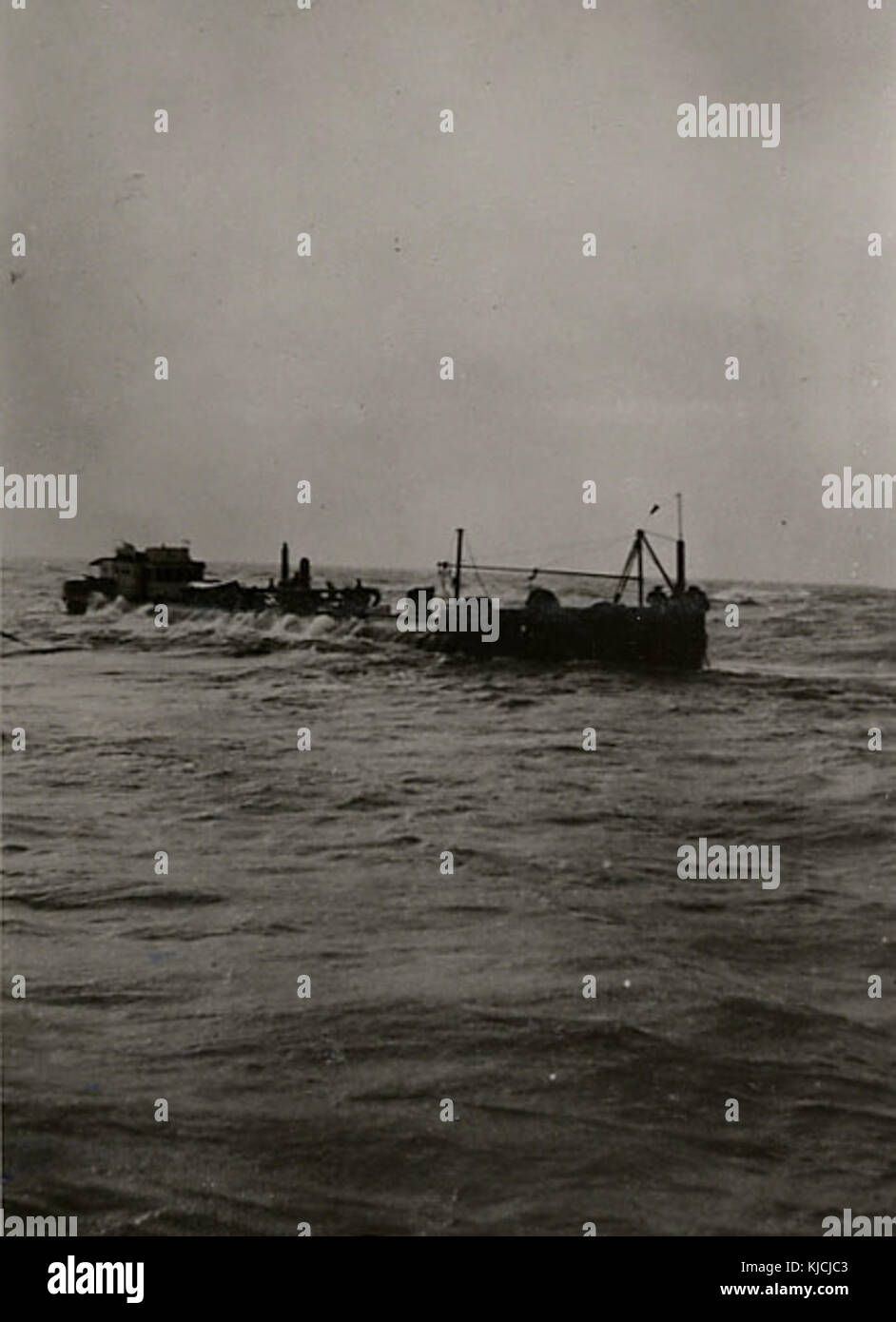 Lloyd Tanker Bruce Hudson, Adrift, Lake Erie, 1936 Stock Photo - Alamy