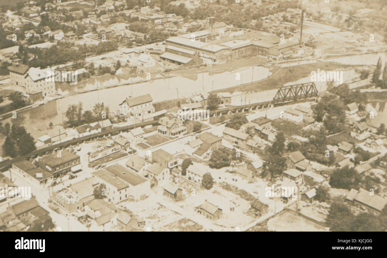 Thorold Ontario from the Air (HS85 10 37534 Stock Photo - Alamy