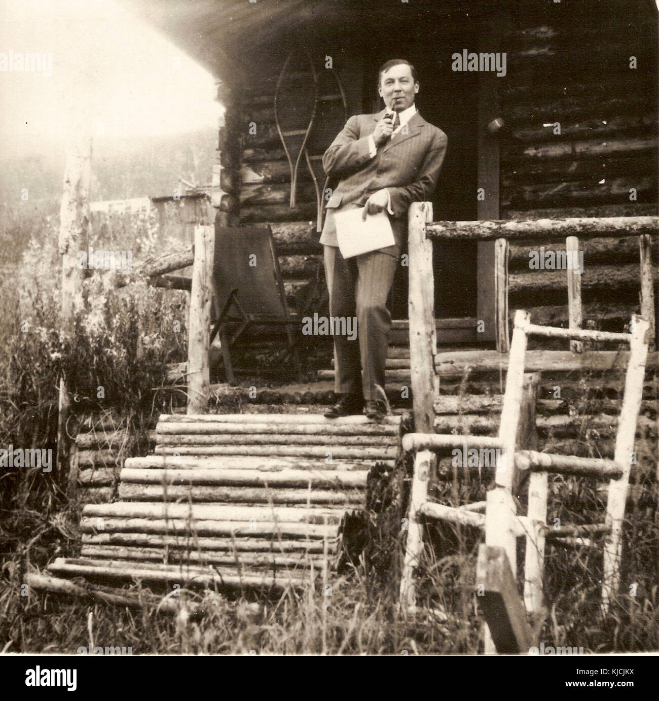 Robert Service and the Dawson Cabin Stock Photo - Alamy