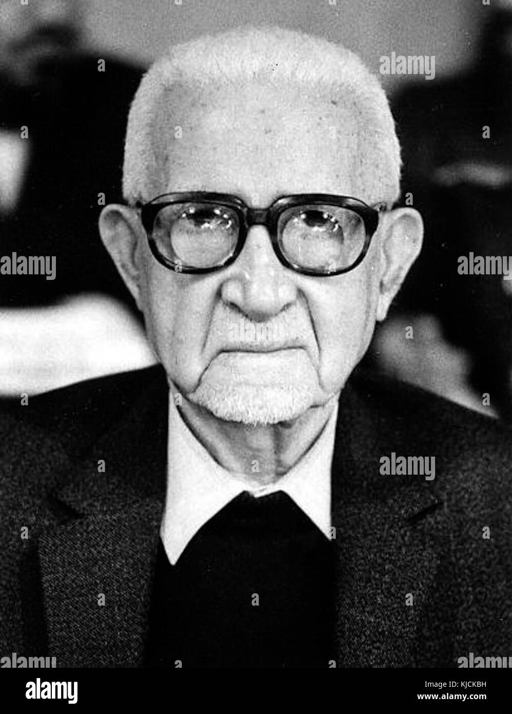 Yadollah Sahabi black white Stock Photo - Alamy