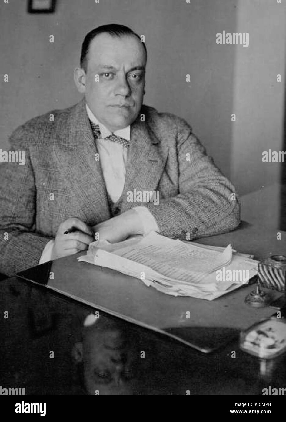 Houde hi-res stock photography and images - Alamy