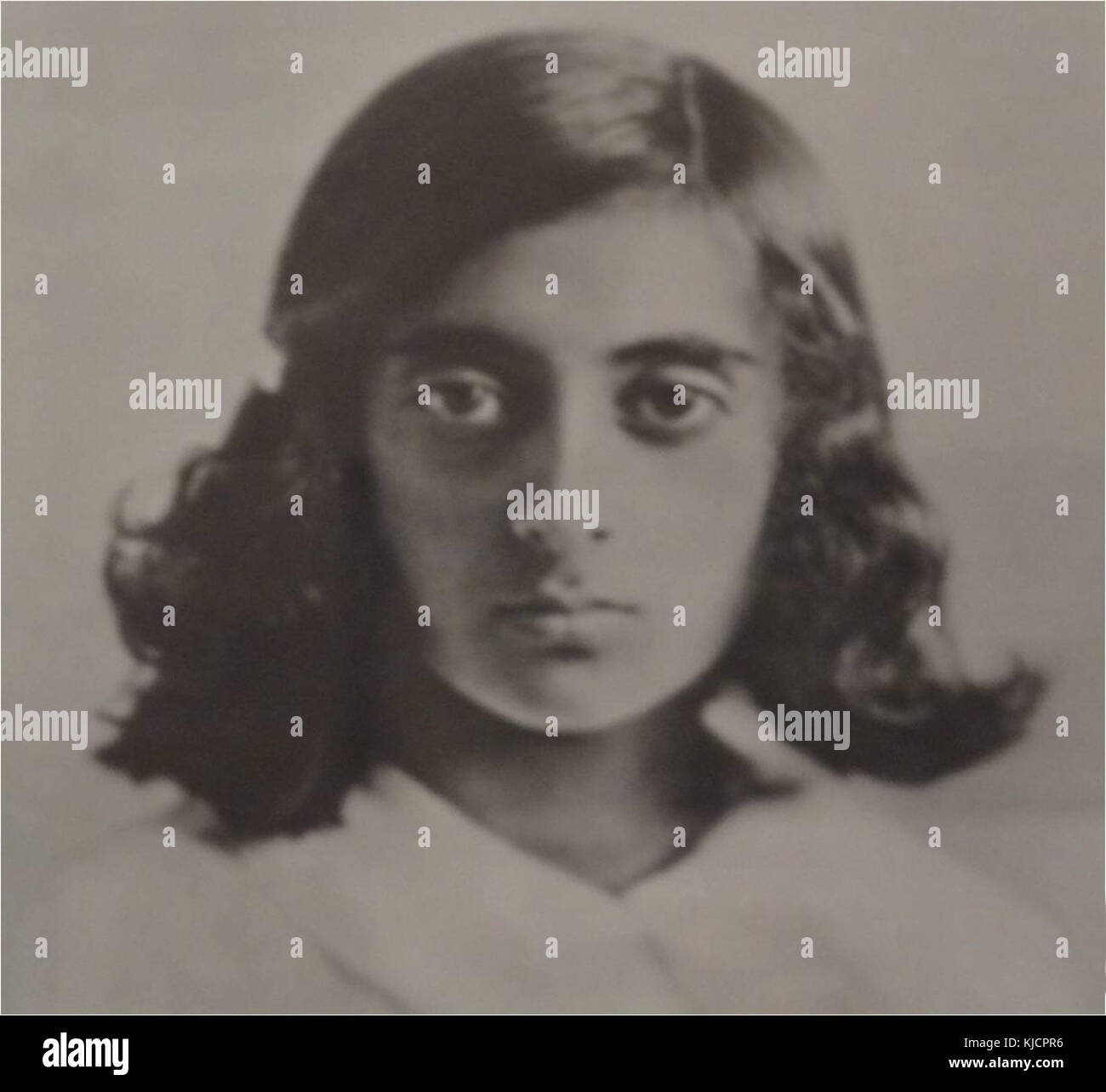 Young indira gandhi hi-res stock photography and images - Alamy