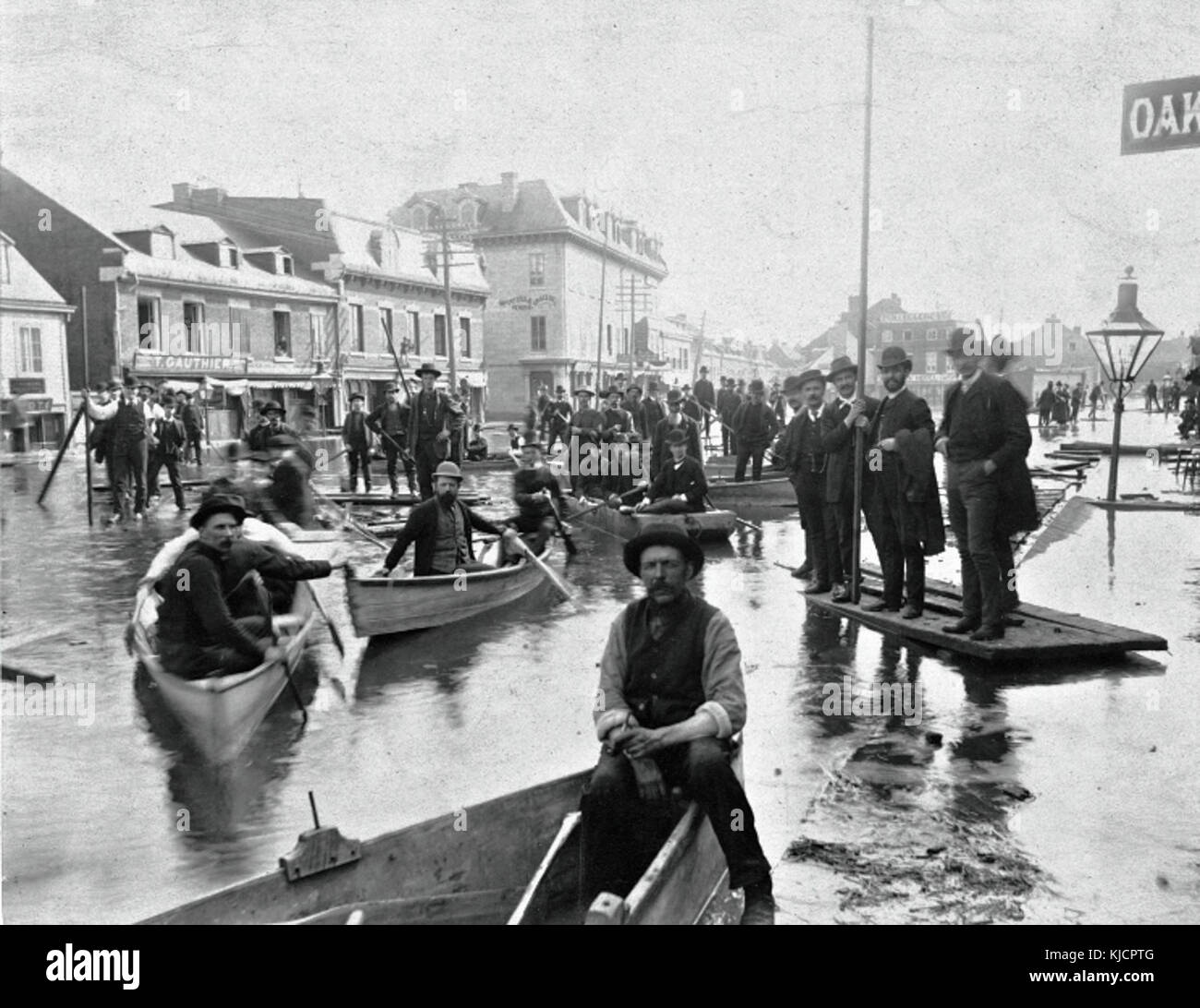 'Inondation Square Chaboillez 1886' captures a historical moment in ...