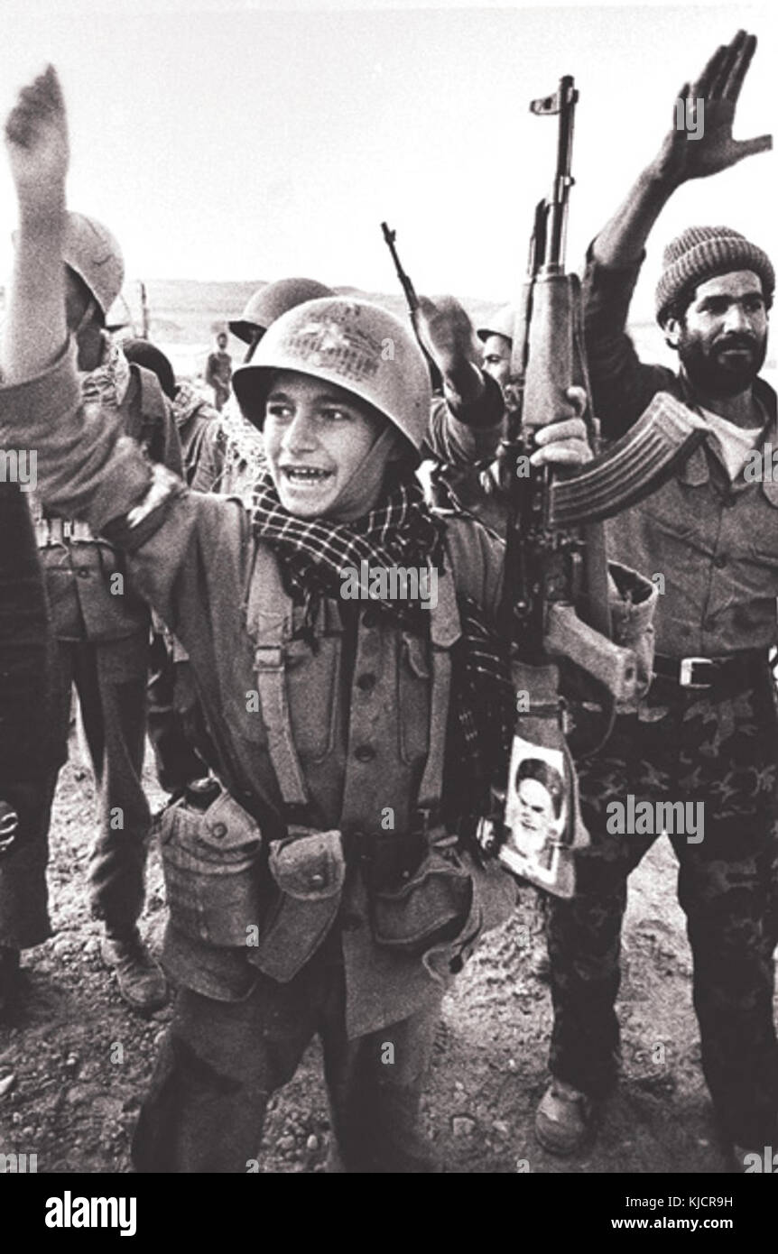 Iranian soldier hi-res stock photography and images - Alamy