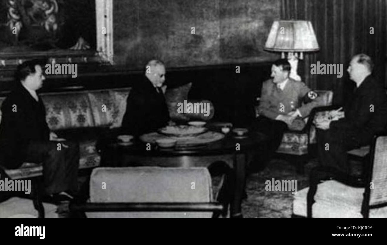 Hitler meeting hi-res stock photography and images - Alamy