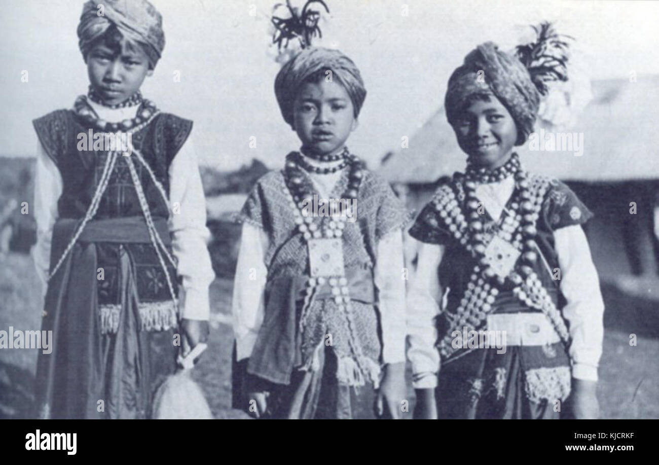 Khasi tribe hi-res stock photography and images - Alamy