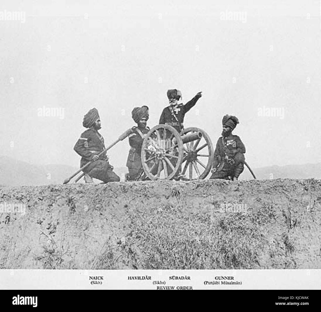 7 pounder gun hi-res stock photography and images - Alamy