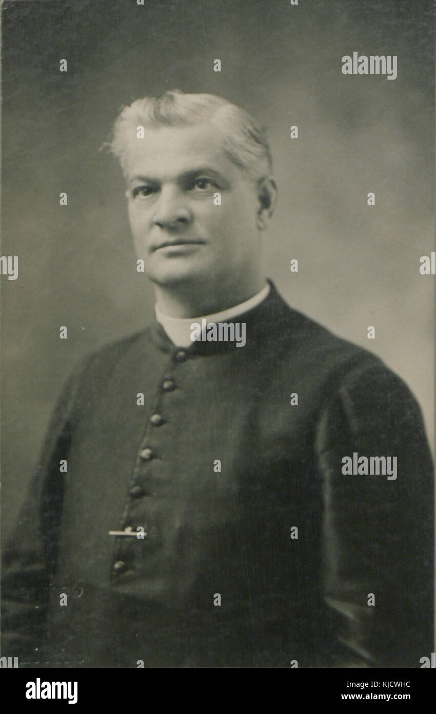 Rev V Therien Photo A (HS85 10 32824 Stock Photo - Alamy