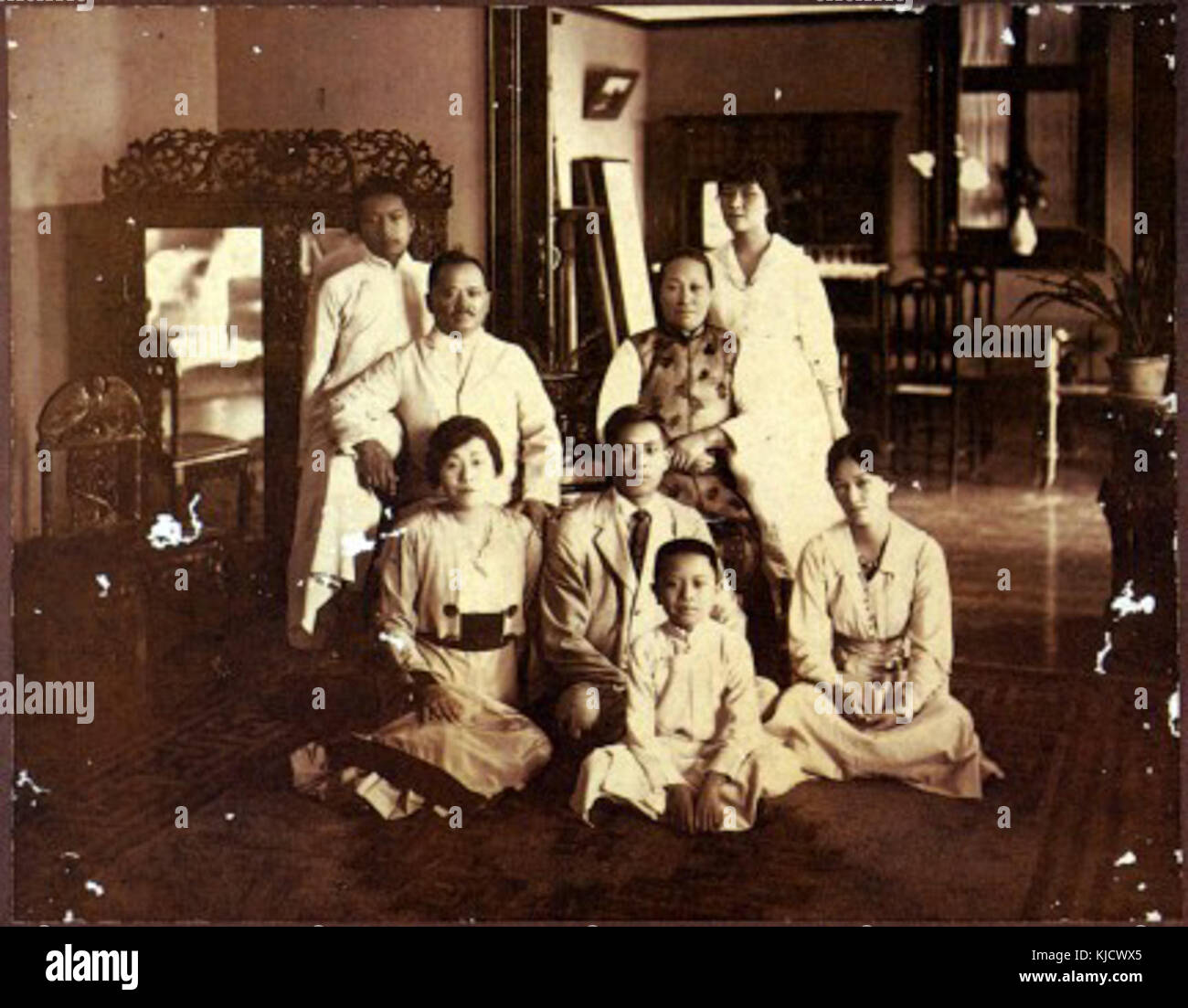 Soong family hi-res stock photography and images - Alamy