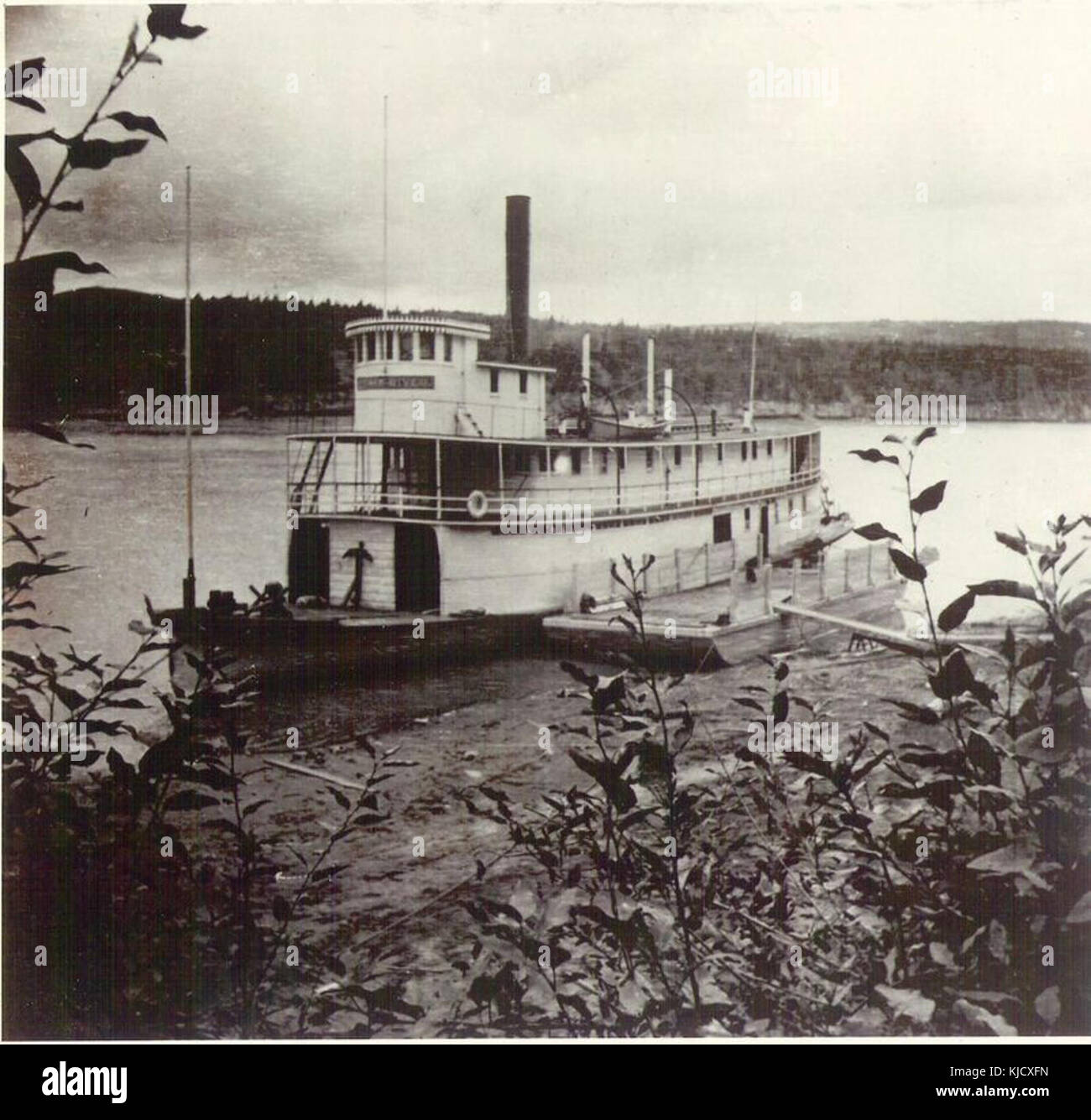 Steamship crossing hi-res stock photography and images - Alamy