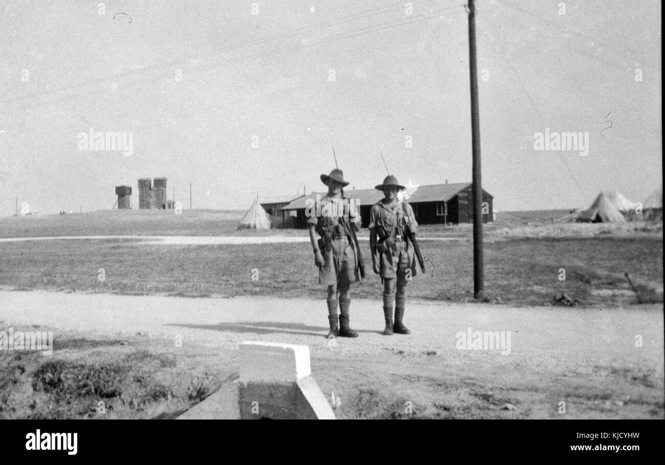 017 1940 Tom Beazley (R) on guard duty in Palestine Stock Photo - Alamy