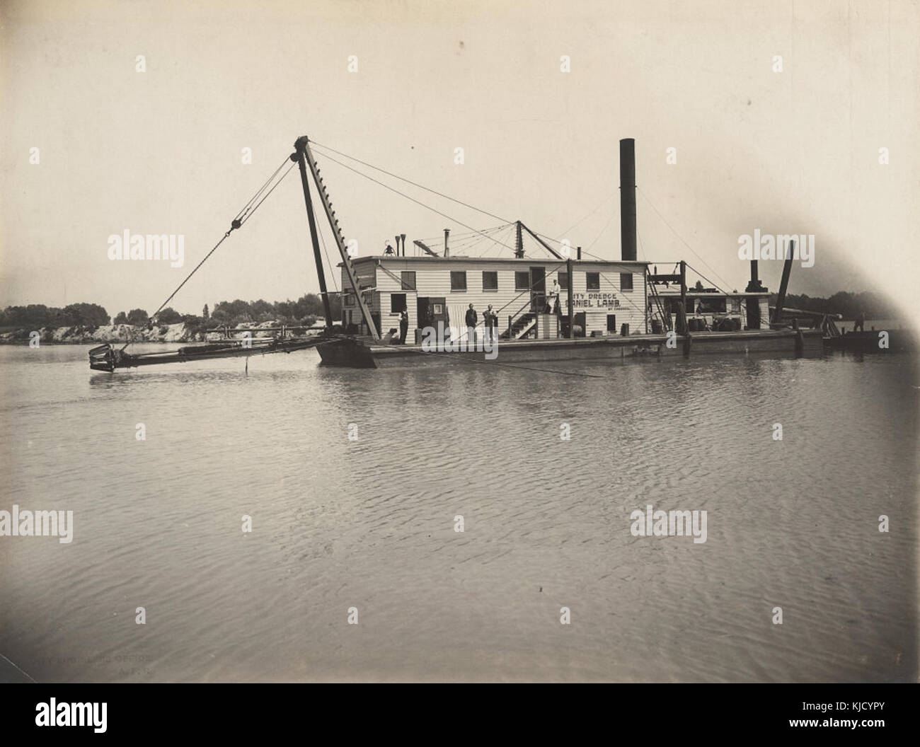 Dredge 200 hi-res stock photography and images - Alamy
