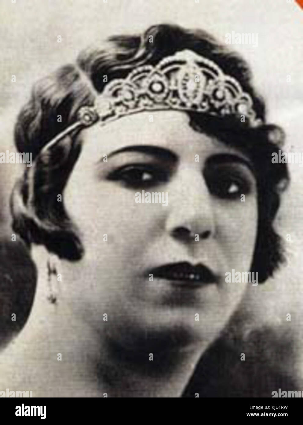 Qamar ol Moluk Vaziri female singer of Persia Stock Photo - Alamy