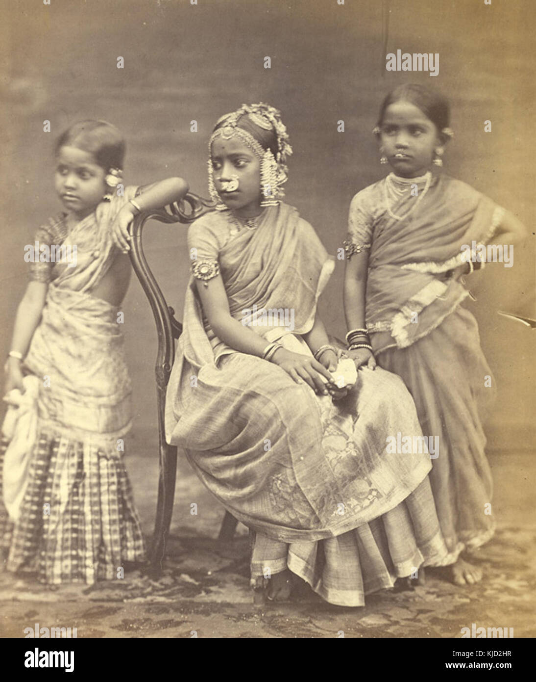 Group of Tamil girls Stock Photo - Alamy
