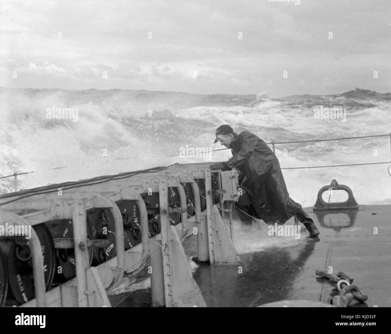 Depth charges hi-res stock photography and images - Alamy