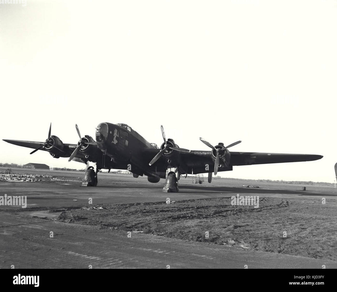 Halifax bomber hi-res stock photography and images - Alamy