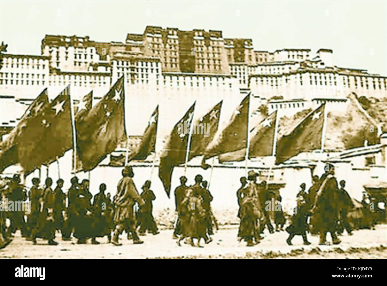 PLA marching into Lhasa Stock Photo - Alamy