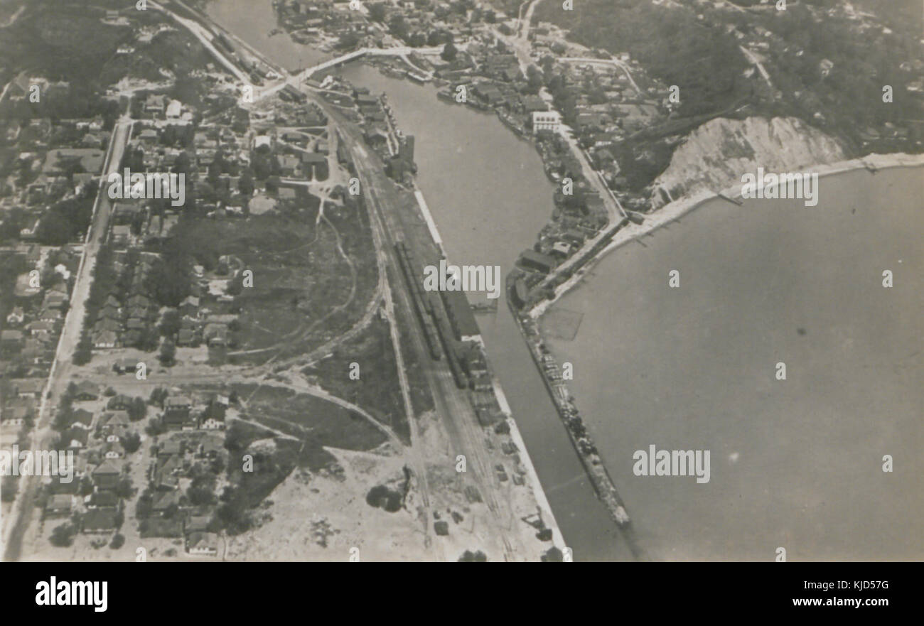 Port Stanley Ontario from the Air (HS85 10 37544 Stock Photo - Alamy