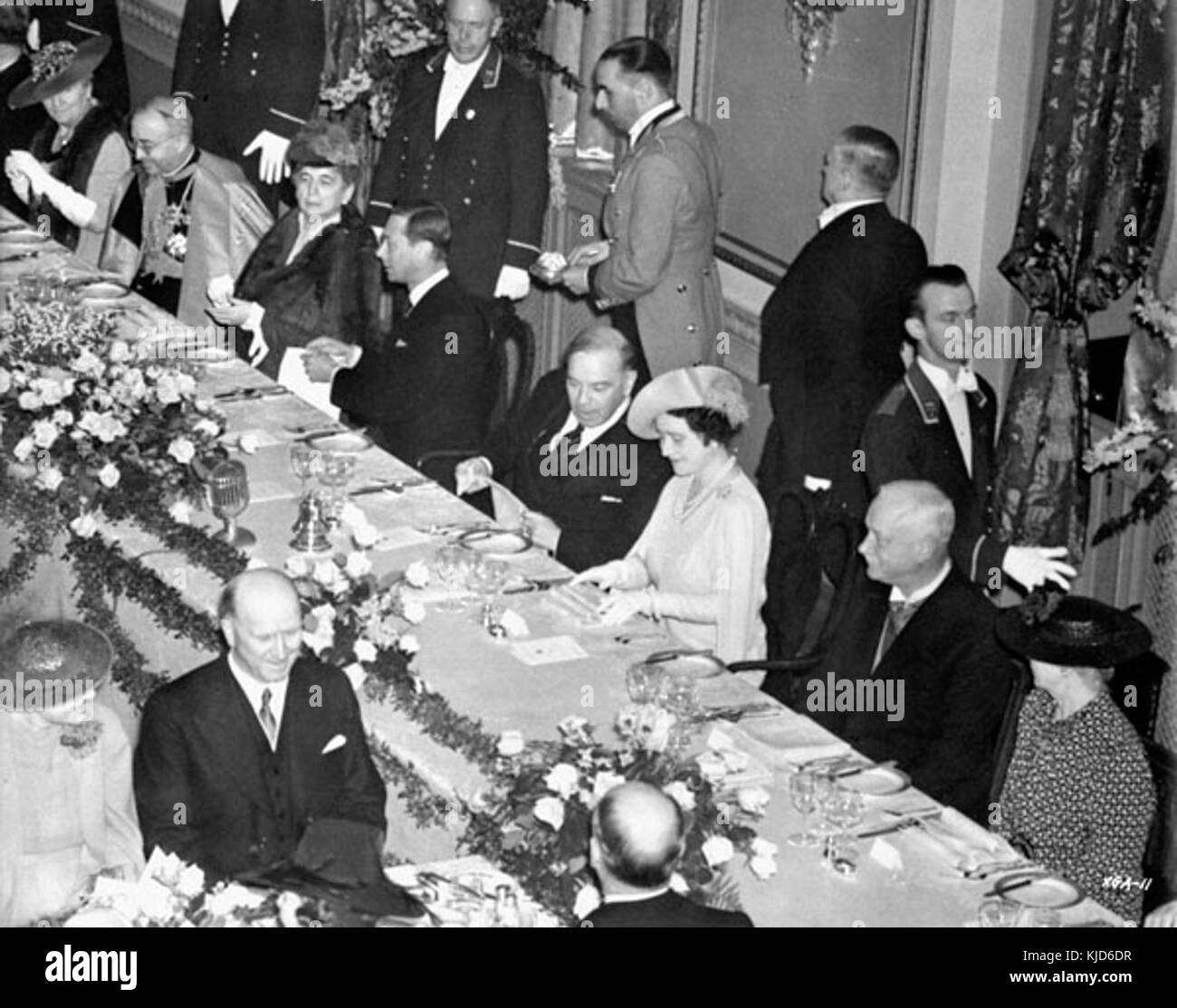 King George VI and Queen Elizabeth at the Chateau Frontenac Stock Photo ...