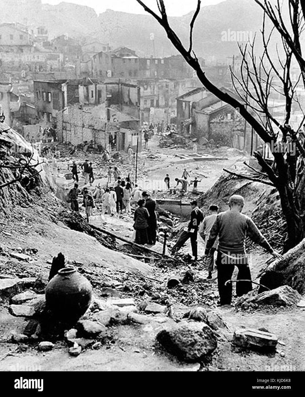 Fire aftermath destruction Black and White Stock Photos & Images - Alamy