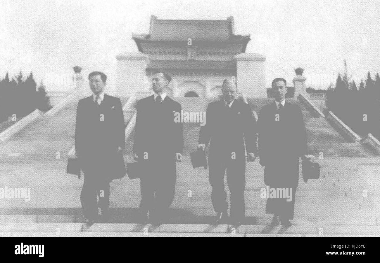 China in 1940s hi-res stock photography and images - Alamy