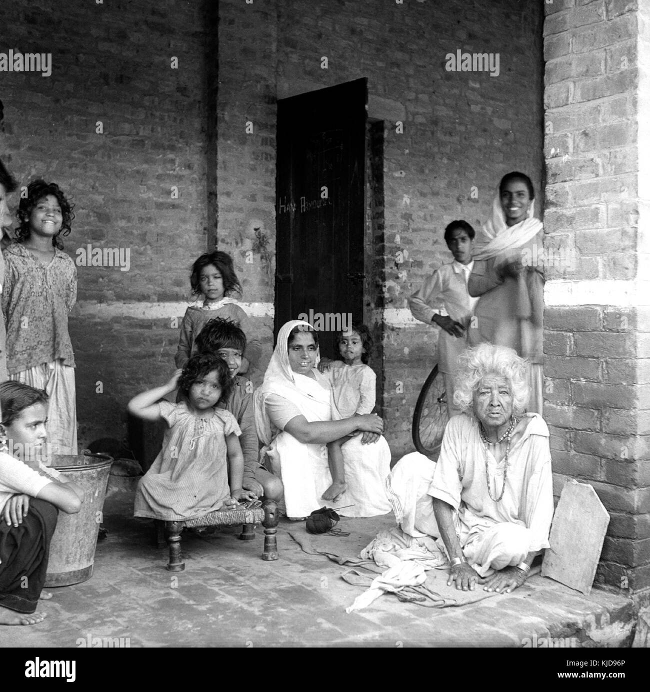 Dera ismail khan hi-res stock photography and images - Alamy