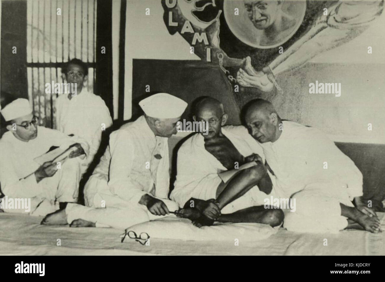 Nehru, Gandhi and Patel 1946 Stock Photo - Alamy