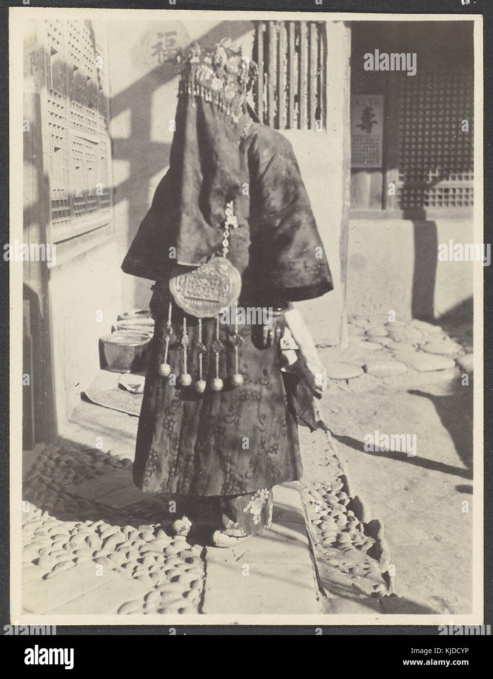 Vintage newlywed photo hi-res stock photography and images - Alamy