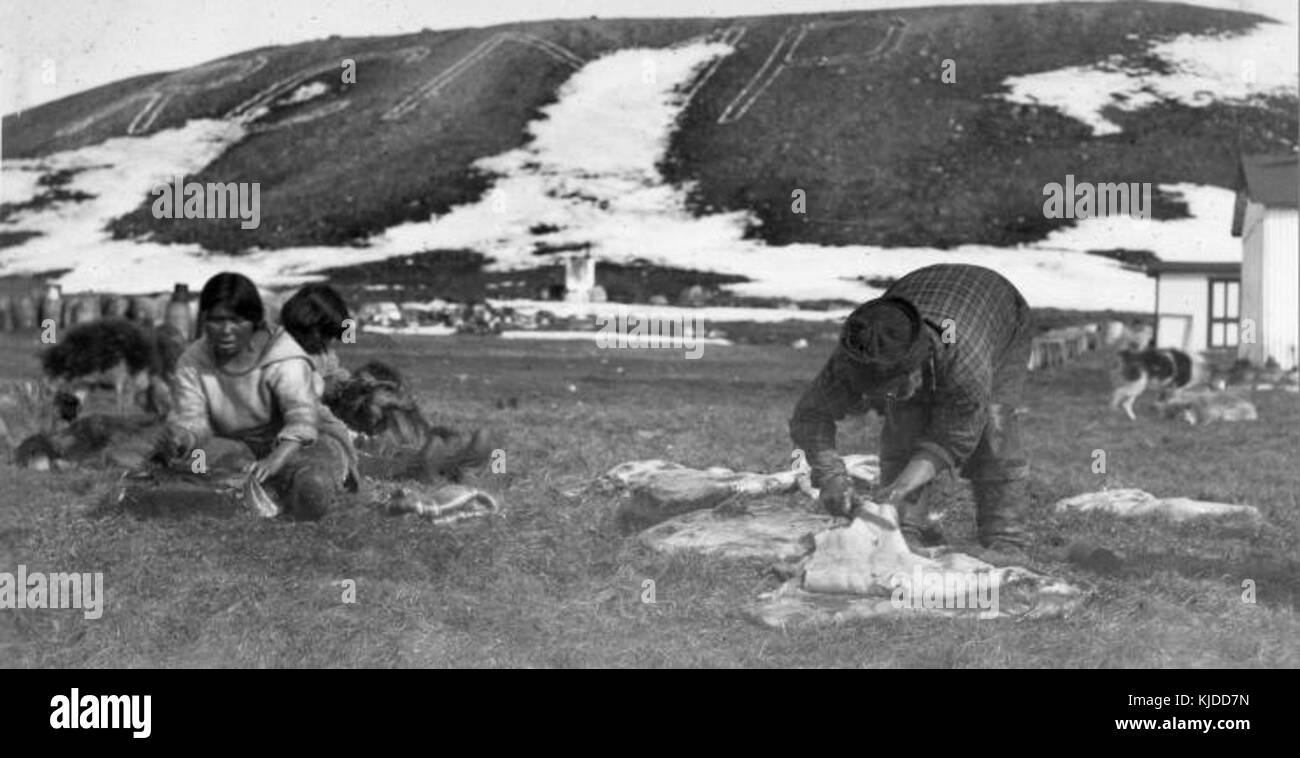 Pond inlet history hi-res stock photography and images - Alamy