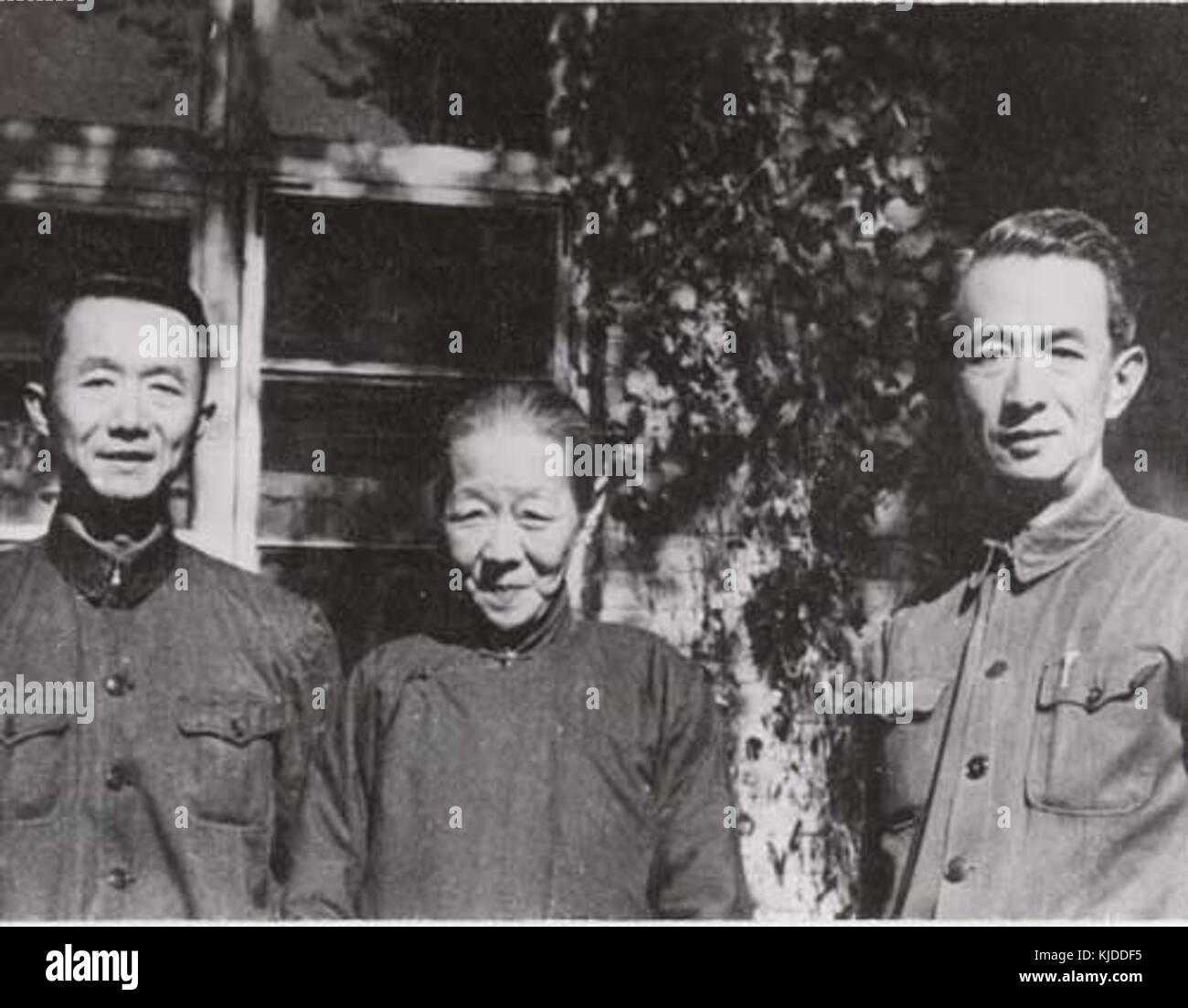 Pan Huiying and her sons Stock Photo - Alamy